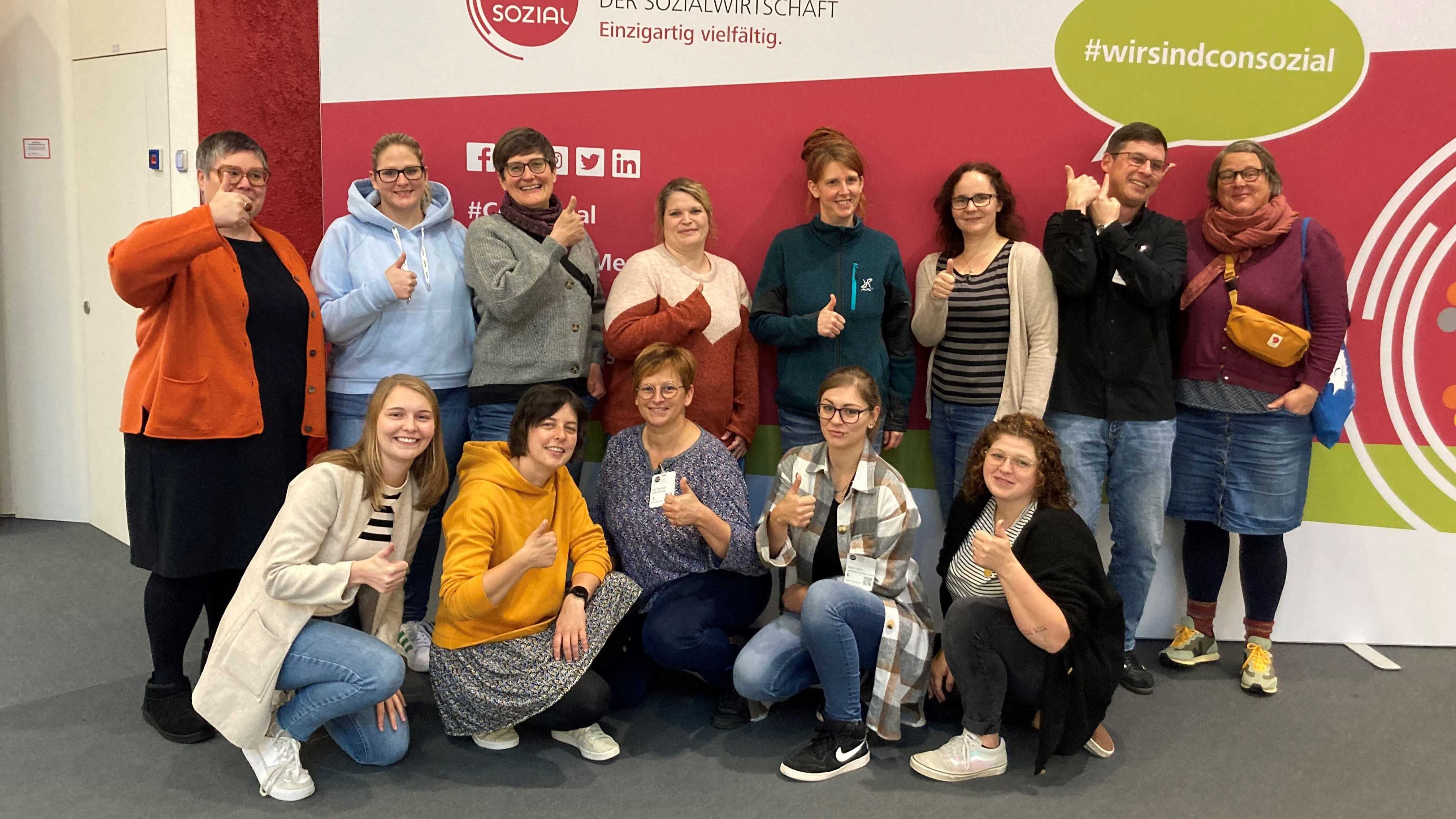 Bachelorstudierende der Sozialen Arbeit berufsbegleitend: innovativ x ...