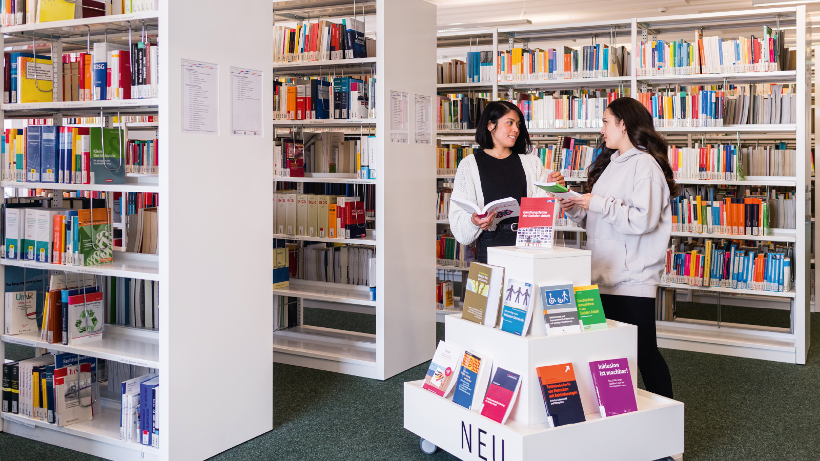 Aktuelles aus der Bibliothek | HAWK Hochschule für angewandte ...