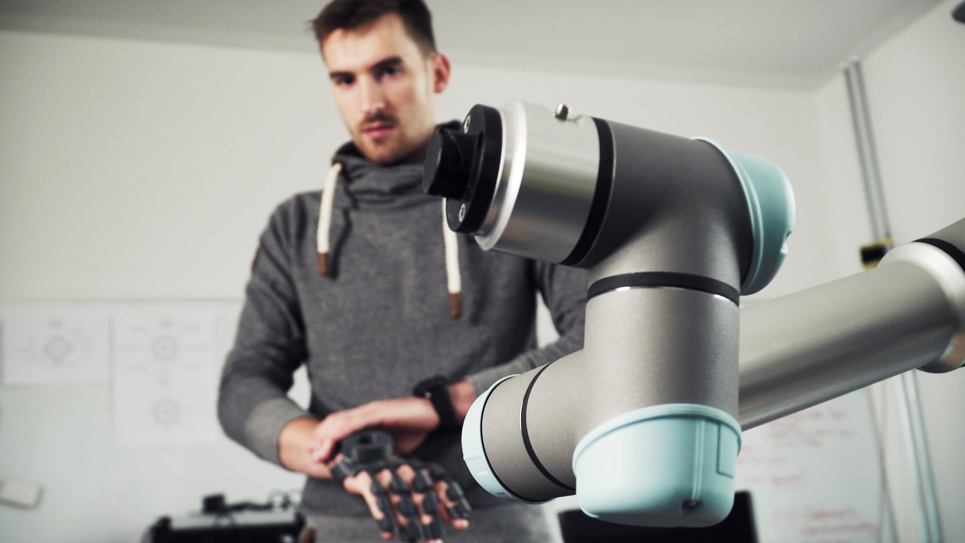 Ihn faszinieren Technik und Design | HAWK